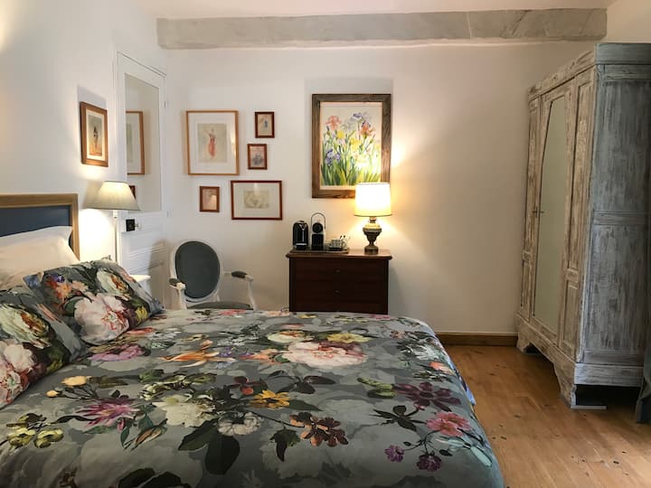 Chambre D'hôte Au Jardin Dans Mas Provençal - La Motte
