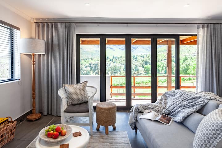 'Muriel' - A Beautiful Suite In Stellenbosch - Stellenbosch