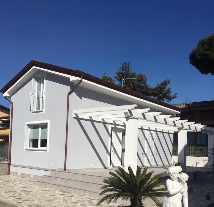 Bellissima Villetta Di Nuova Costruzione - Marina di Massa