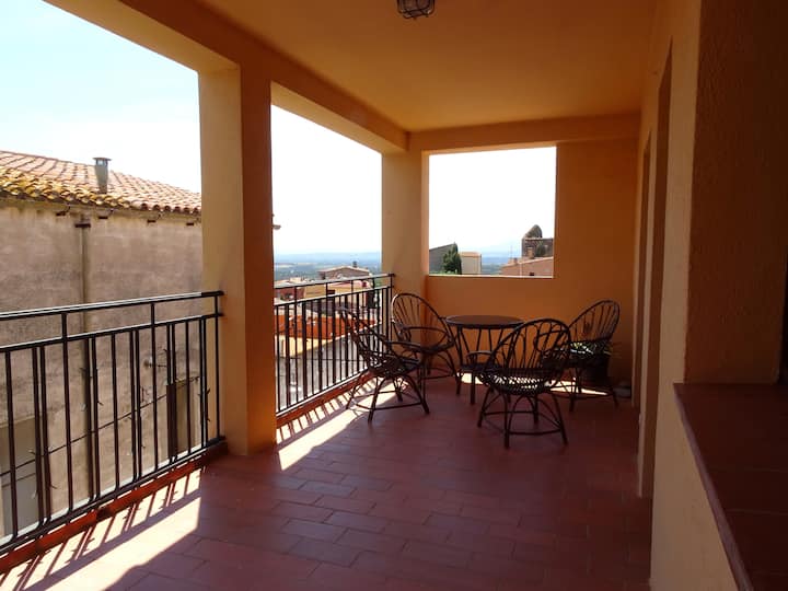 Belle Maison De Village, 16 Km Plages De Llançà. - Llançà