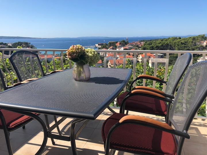 Appartement Veli - Panoramablick & Zwei Terrassen - Rab