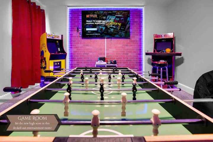 Lux Entertainment Home-the Alpha - Clarksville, TN