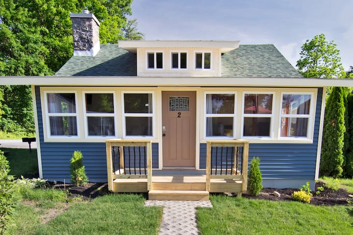 Corner Cottage- Cottage #2 - Lake George, NY