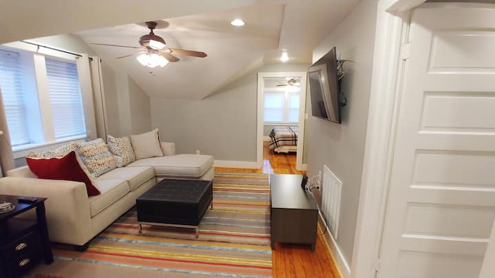 Fully Furnished 2 Br Duplex - Jefferson City, MO