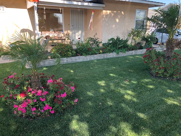 Great Room, Minutes From Disneyland - 7 Night Min - Cypress, CA
