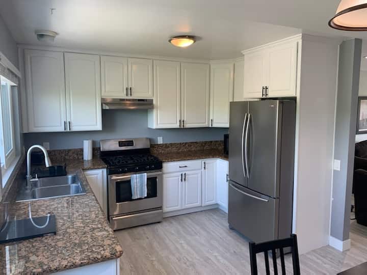 Ristrutturato 3 Camere Da Letto Rifugio Tranquillo Nel Cuore Di Irvine! - Irvine, CA