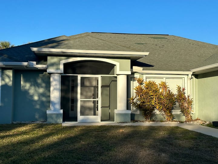 Fresh Big House In The Jungle - North Port, FL