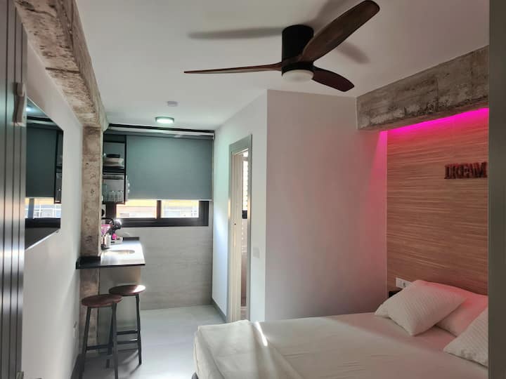 Exclusivo Estudio En El Centro De Torremolinos - Torremolinos