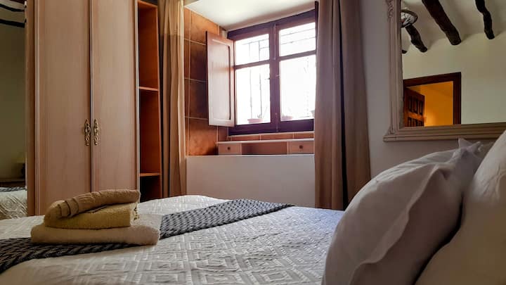 Cozy 1 Bedroom Flat In Town Orgiva - Órgiva