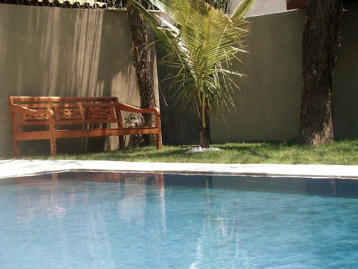 Casa 4 Suítes , Até 20 Pessoas, 700m Da Praia - São Sebastião