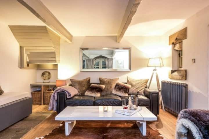 Dreamwood
Cottage With Hottub In Yorkshire - Wakefield