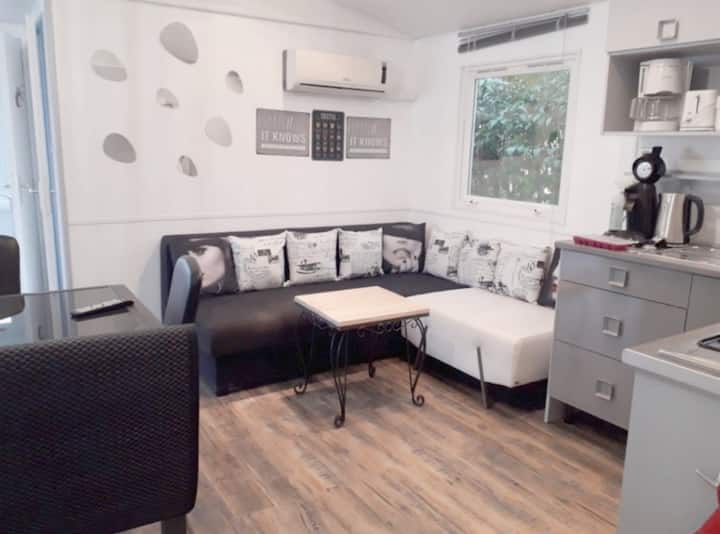 Mobilehome Service Hotelier Es44 Avec Linge De Lit - Fréjus