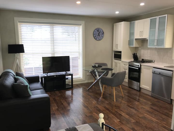 Fully Self-contained Garden Studio Pet Friendly - Dubbo