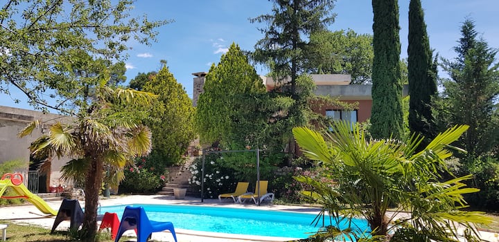 Villa Contemporaine Avec Piscine, 200m De Joyeuse. - Ardèche