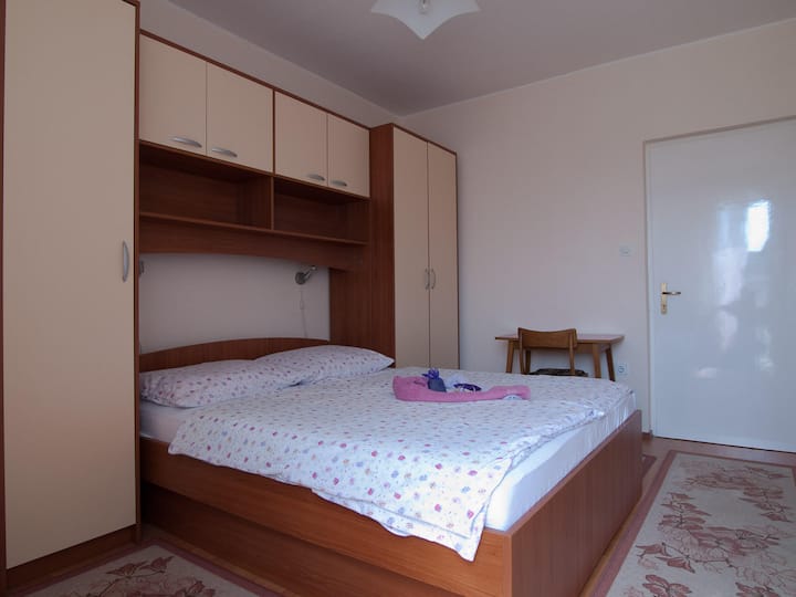 Bed And Breakfast, Near The Sea/town+free Parking - Rab