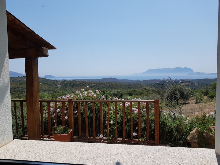 Casa Indipendente Con Vista Mare. - Olbia