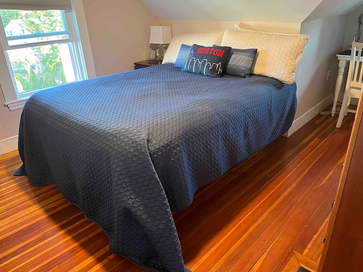 1 Bedroom/private Bath, 1 Min Walk To Newton Cntr - Boston, MA