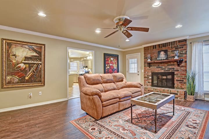 Charming Remodled Home In The Heart Of Tulsa - Broken Arrow, OK