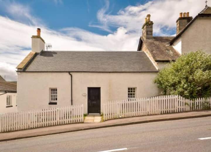 Deuchars Cottage At Loch Tay - Kenmore