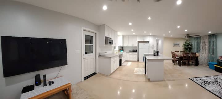 Spacious 3-bedroom With Free Parking On Premises. - Laie, HI