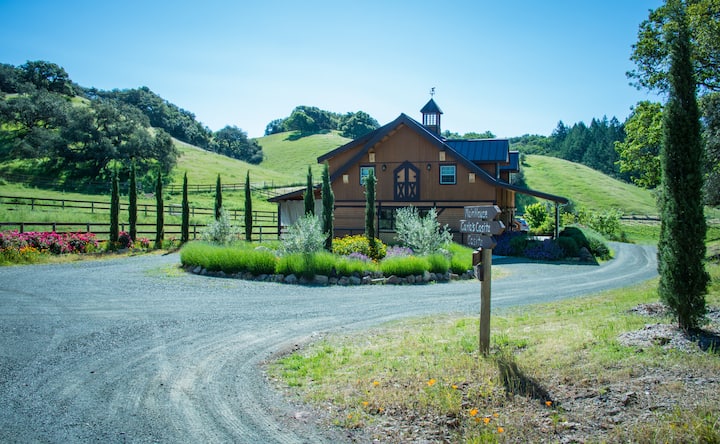 Steelhead Creek Vineyards Barn Stay - Santa Rosa, CA