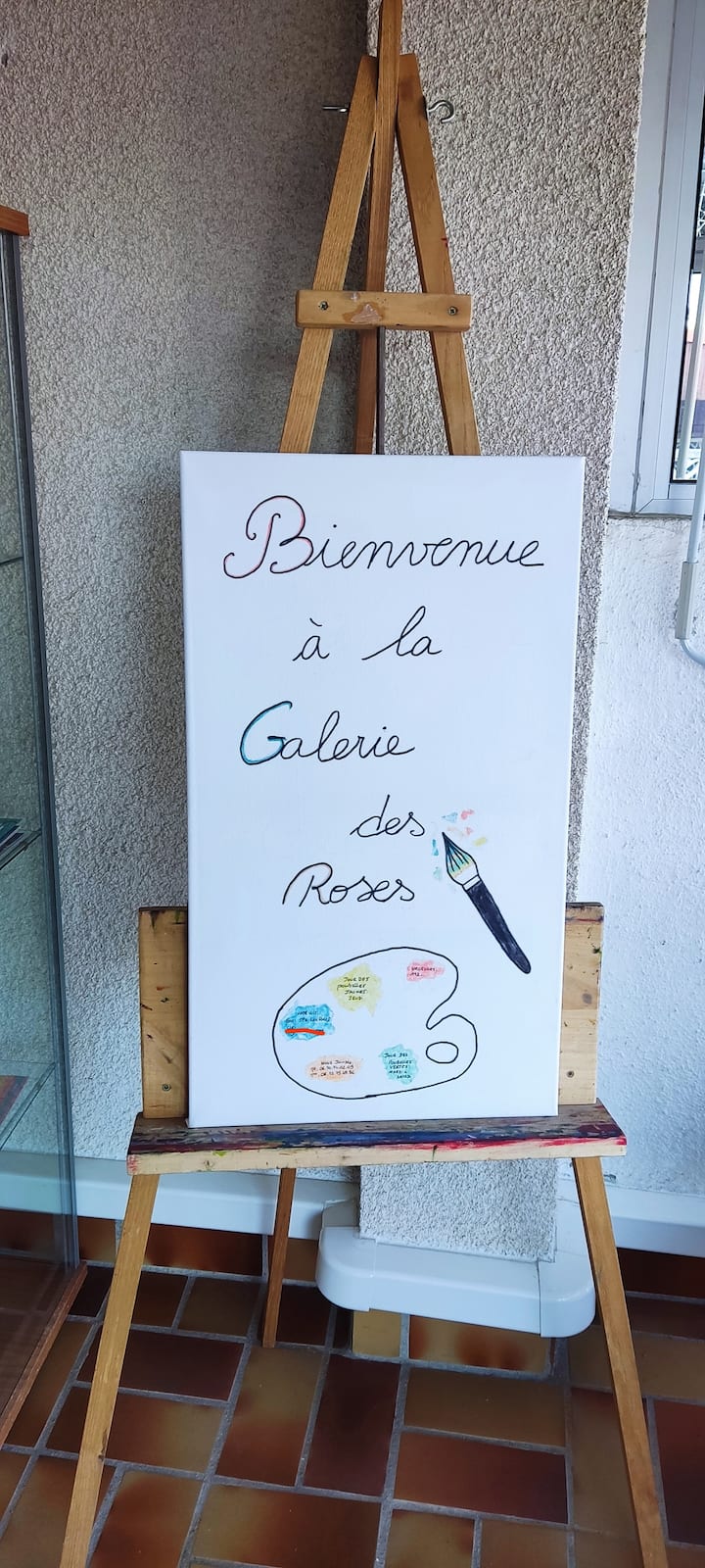 Villa De Vacances
 "La Galerie Des Roses" - Laroque-des-Albères