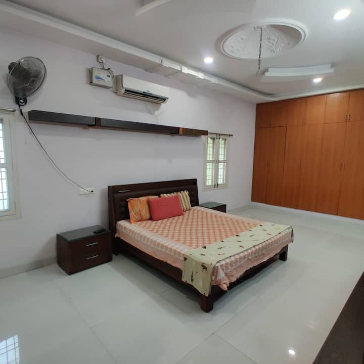 Vicky's Inn - Vellore