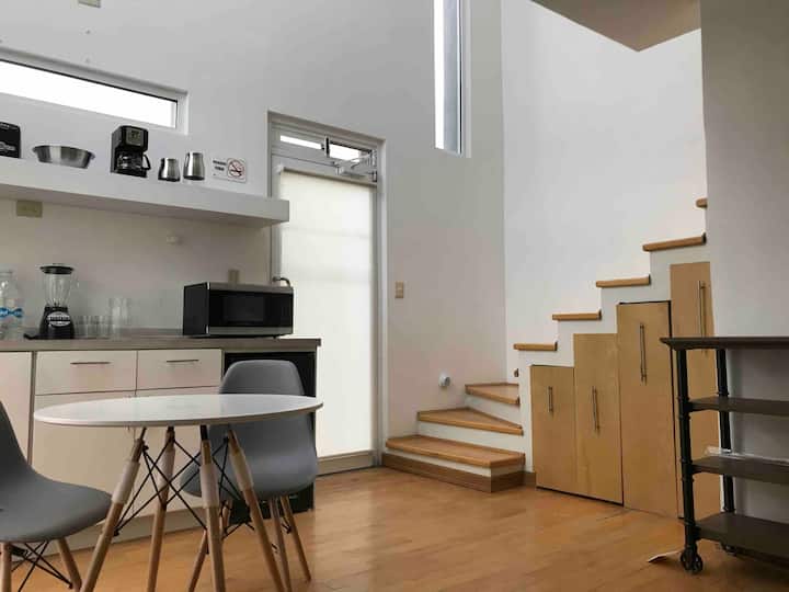 Miniloft Acogedor Y Seguro - El Paso, TX