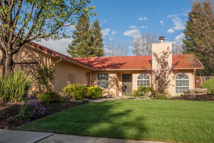 The Pear Tree House 2 - Clovis, CA