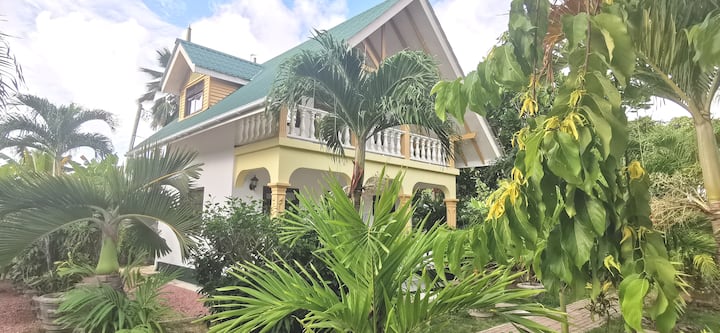 Chalets D'anse Reunion, Villa Cola , Près Océan - Seychelles