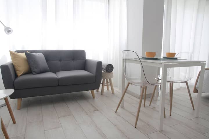 Céntrico Estudio Con Balcón En Nerja - Nerja