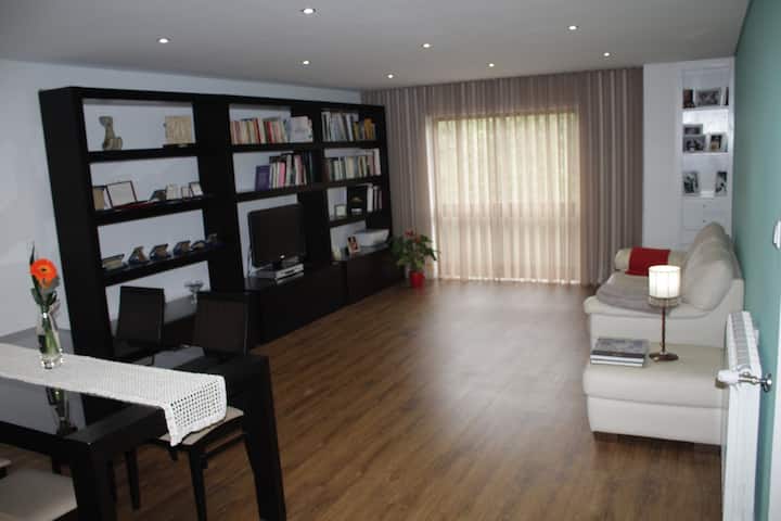 Apartamento Em Espinho - Centro - Espinho