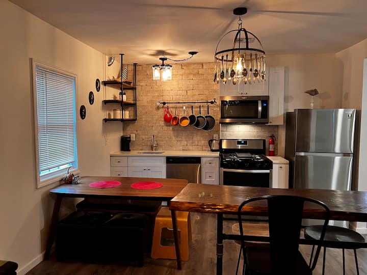 Modern Loft Minutes To Beach W/ Patio & Fire Pit! - Long Branch, NJ