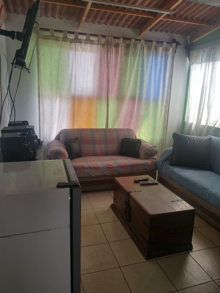 Departamento En Morelia
A&m
Ideal Para Grupos. - Morelia