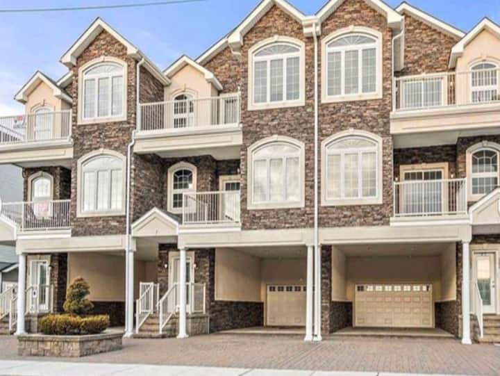 Beach Block Condo On 23rd - North Wildwood, NJ