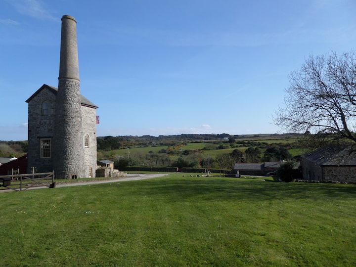 Miner's Cottage In A Peaceful Setting - Redruth