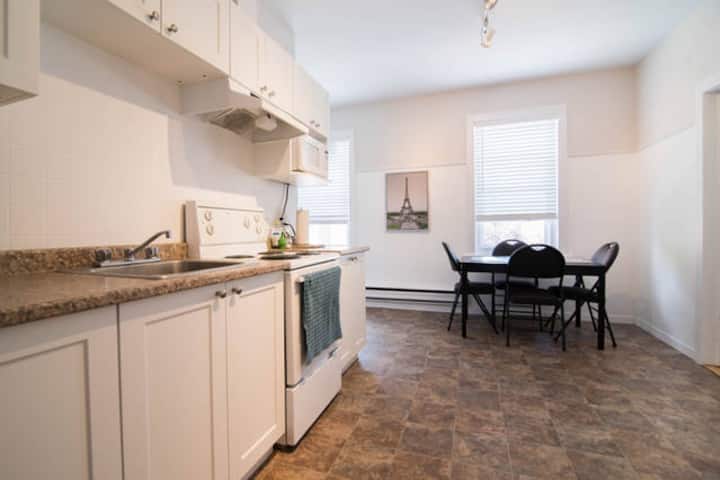 Superbe Chambre Meublée Et Tout Inclus,hull(25-1b) - Gatineau