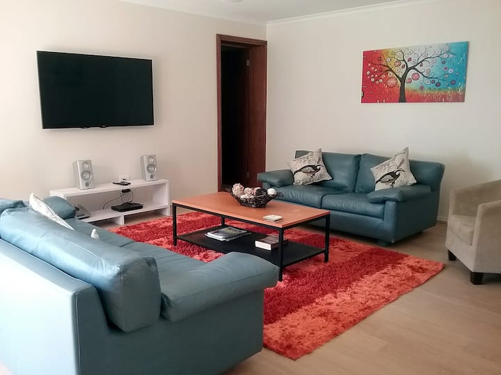 Near Beach Shops, 4 Bedroom, 2 Bathrooms, Wi-fi, - Cape Paterson