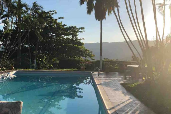 Agradable Casa De Campo Con Piscina.. - Anapoima
