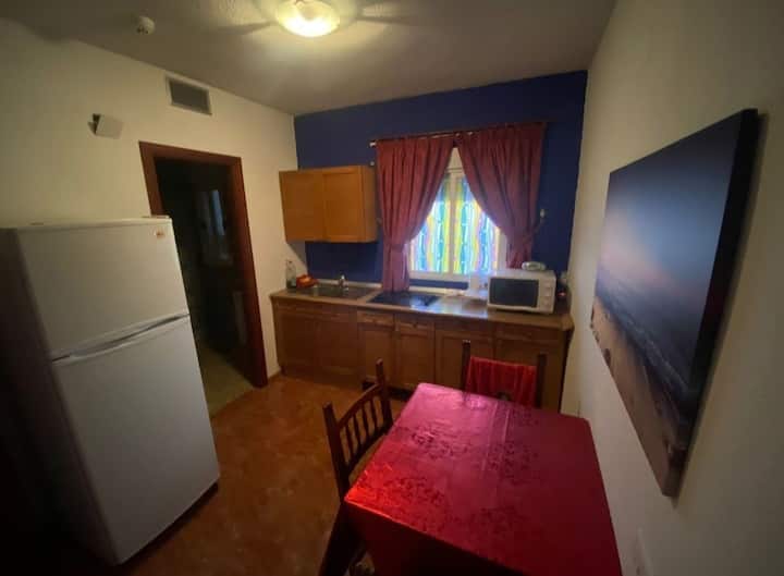 7entrada Independiente.baño Privado.parking Gratis - Daimiel