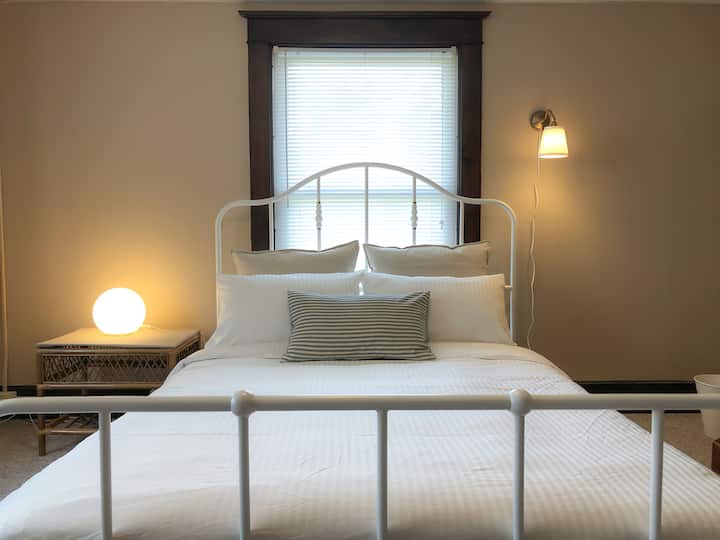 Clean & Cozy 2br Apt In Wooster - Queen, Wifi, Tv - Ohio
