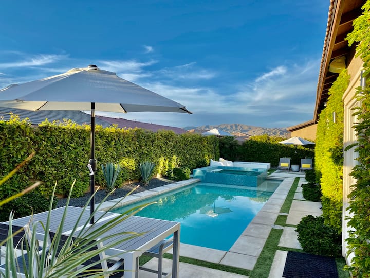 Modern Villa - Coachella, CA