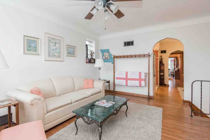 Apt Rt 66/s Grand Dist. Near Stl Attractions - St. Louis, MO