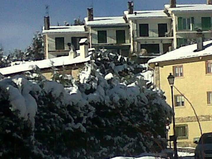 Casita En La Sierra Con Barbacoa. En Rascafria - Rascafría