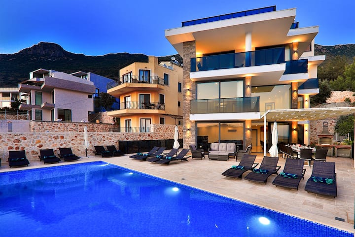 Deniz Manzaralı Kiralık Tatil Villası-2025 - Kalkan