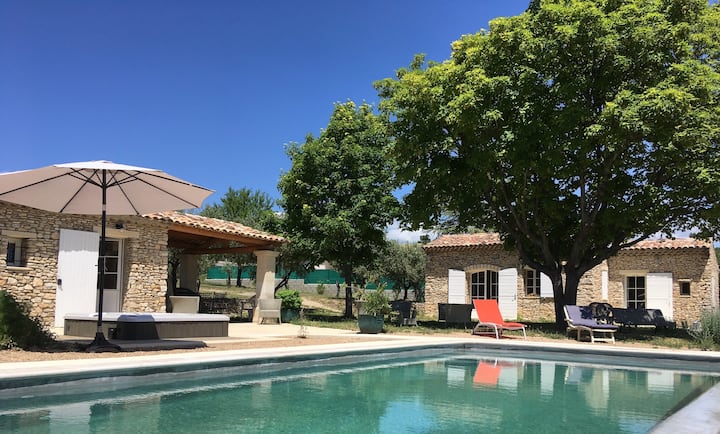 Mazet Provençal, Jacuzzi, Et Piscine Non Partagés - Luberon
