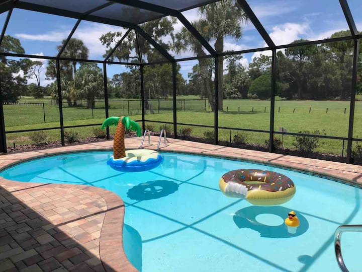 Plantation Golf Course Pool Home - Crystal River, FL