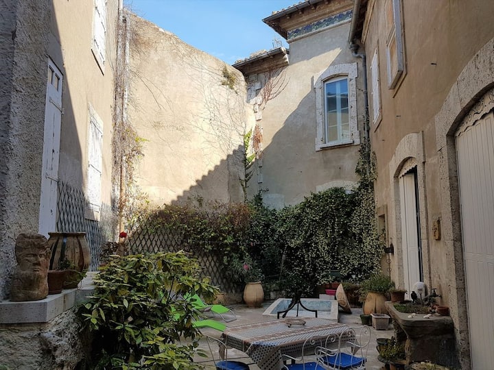 Maison En Occitanie
 Une Demeure Authentique - Lézignan-Corbières