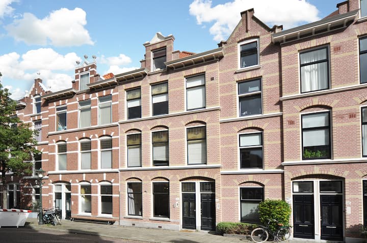 Light, Family House With Big Garden - The Hague