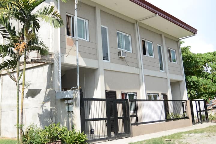 La Jolla 15 Pax Vacation House / Davao City - Davao City